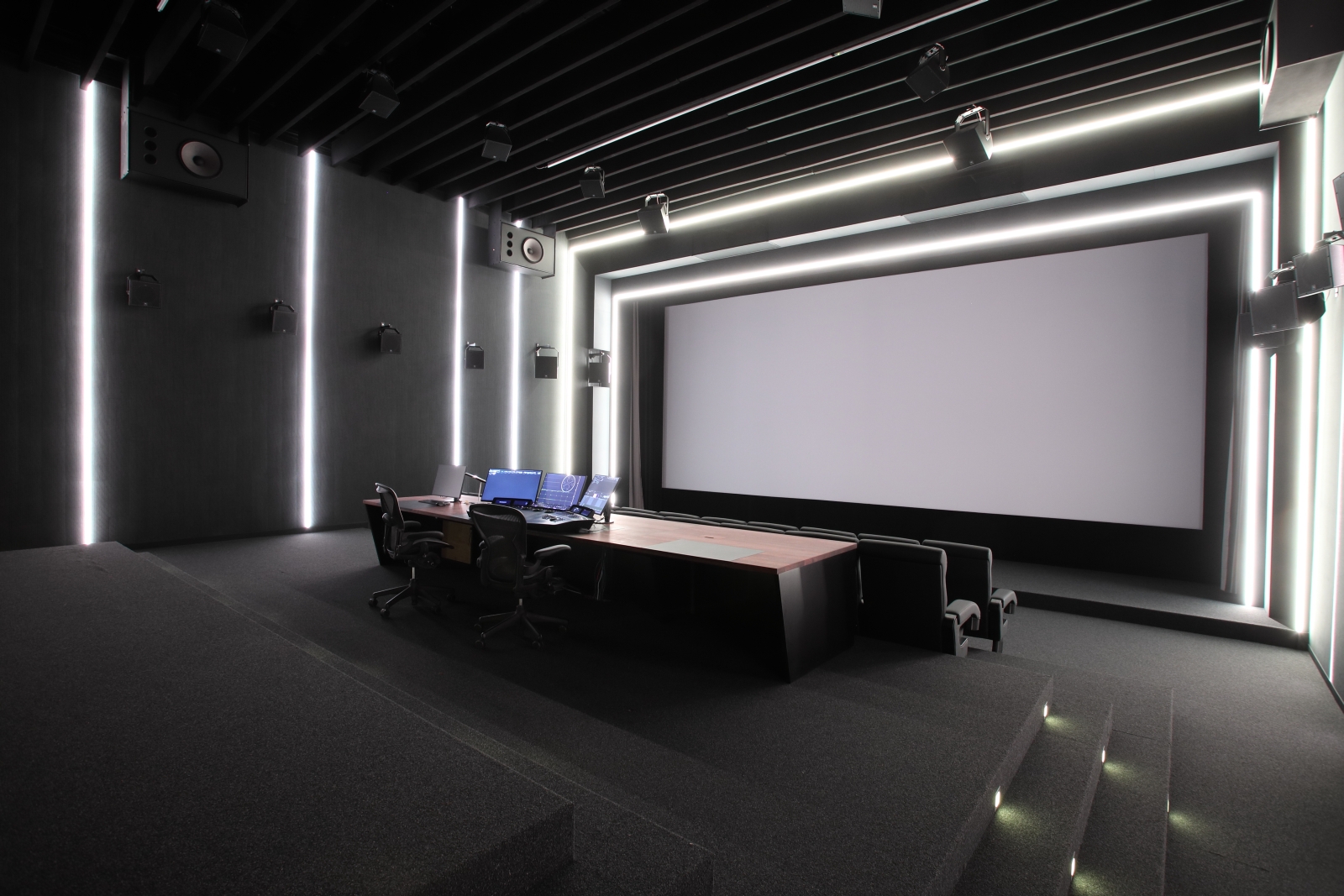Germany's MMC Studios opens new colour grading theatre - TVBEurope