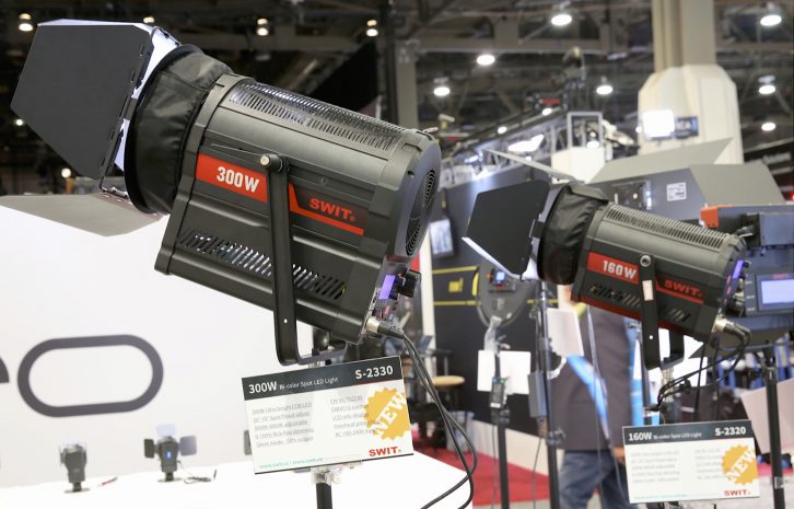 Bi-colour LEDs in the spotlight